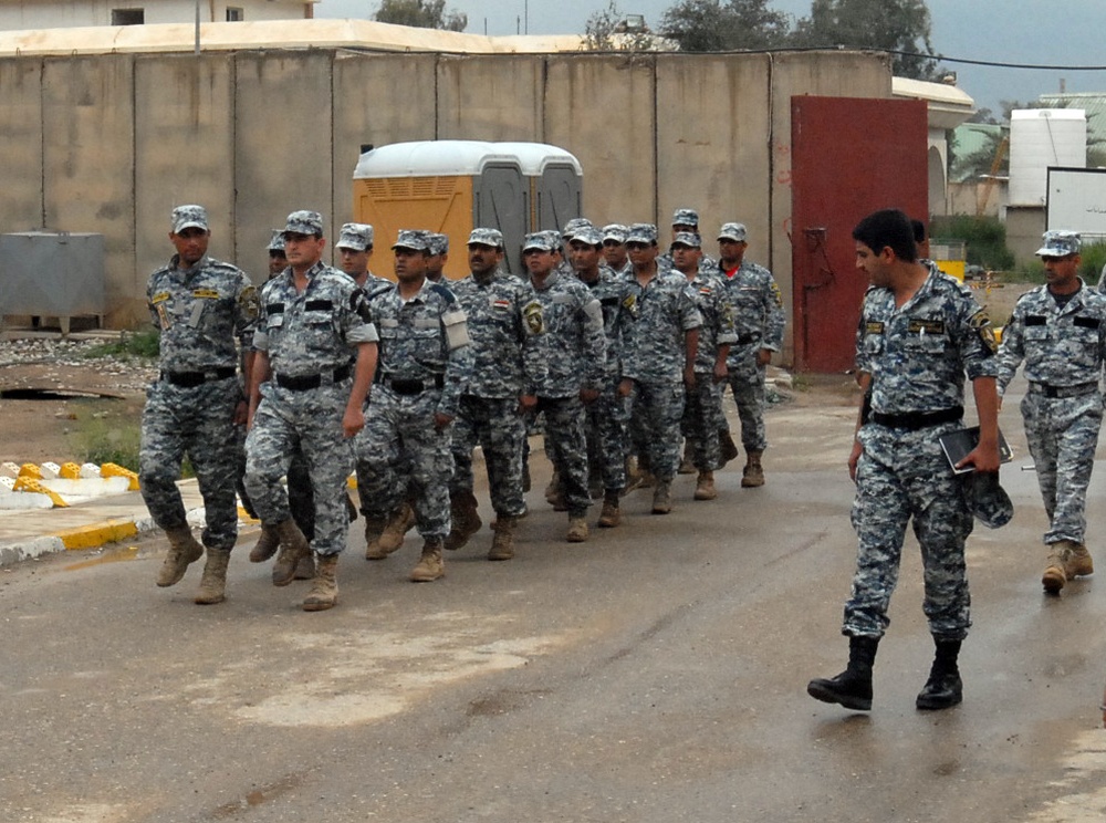 DVIDS - News - Cavalry Soldiers let Federal Police take over training ...