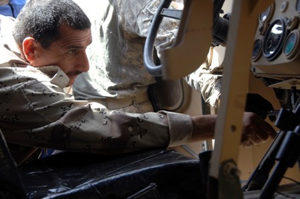 DVIDS - News - Humvee maintenance class tunes-up ISF knowledge