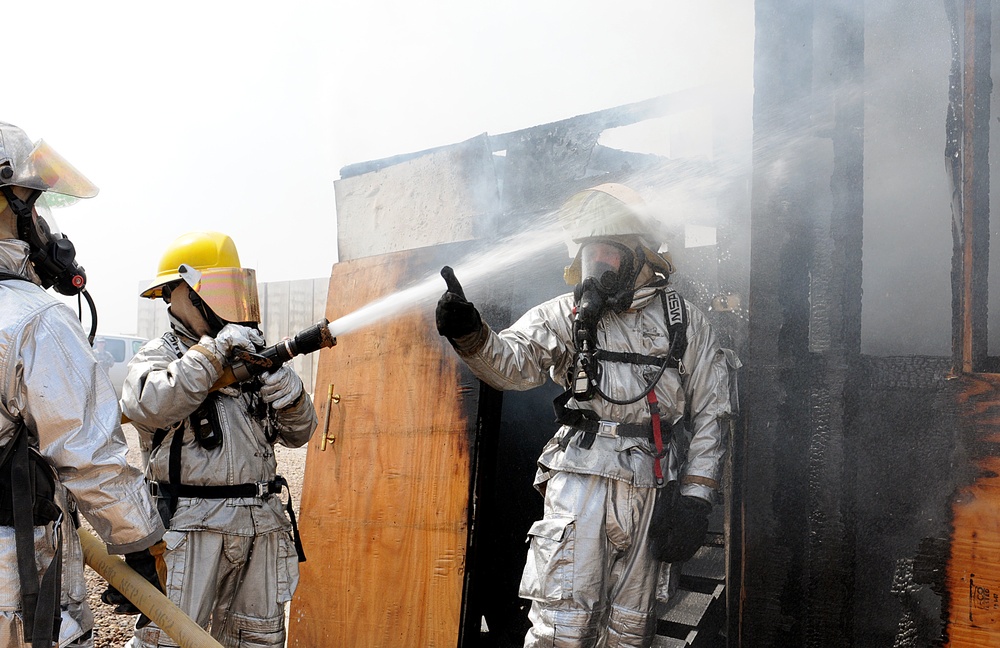 DVIDS - Images - Iraqi Firefighters Complete Training [Image 2 of 2]