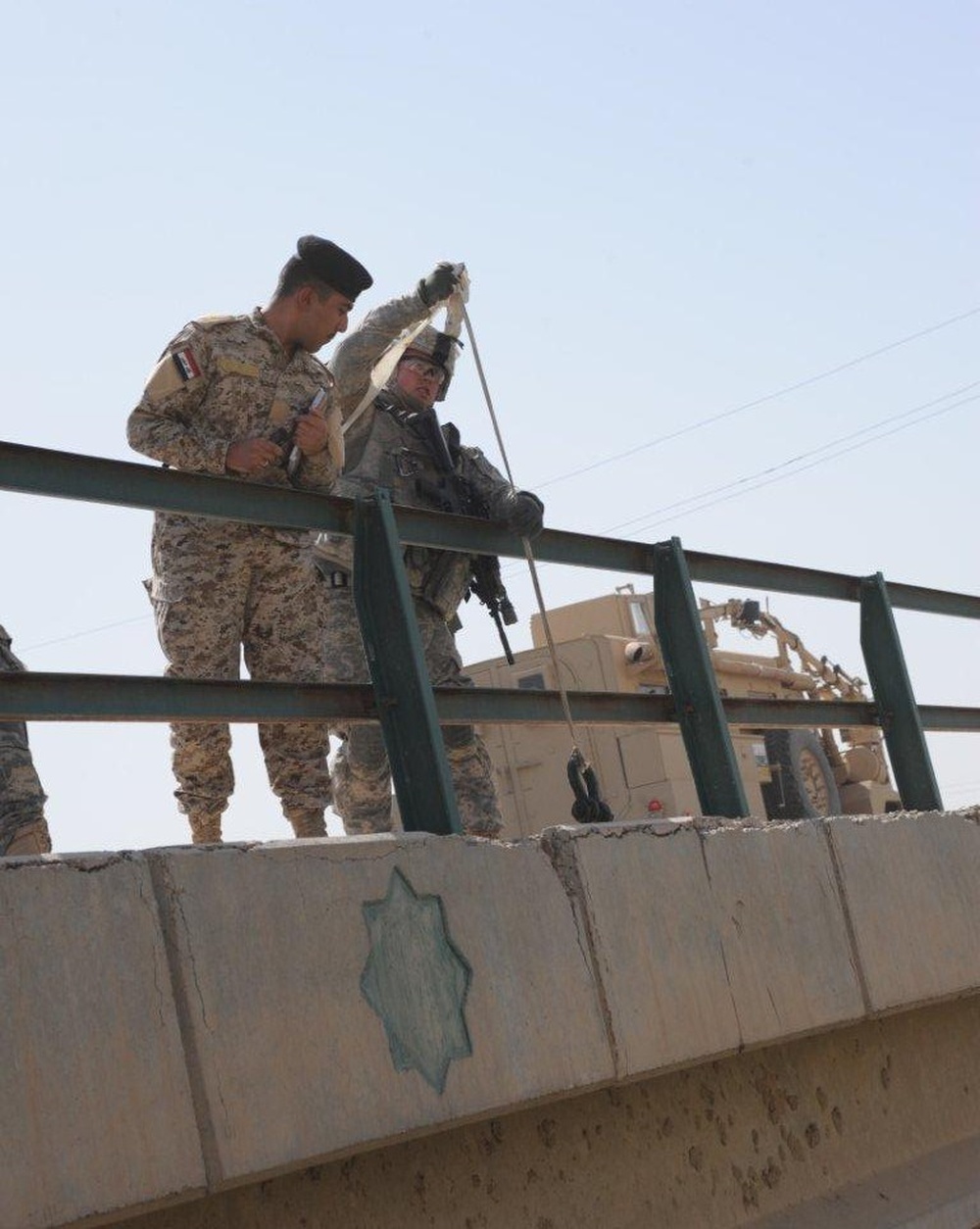 DVIDS - News - US and Iraqi soldiers partner to provide safer routes ...
