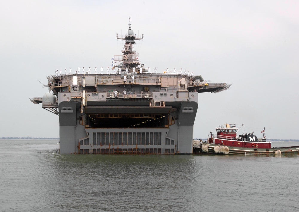 DVIDS - Images - USS Enterprise gets ready for deployment