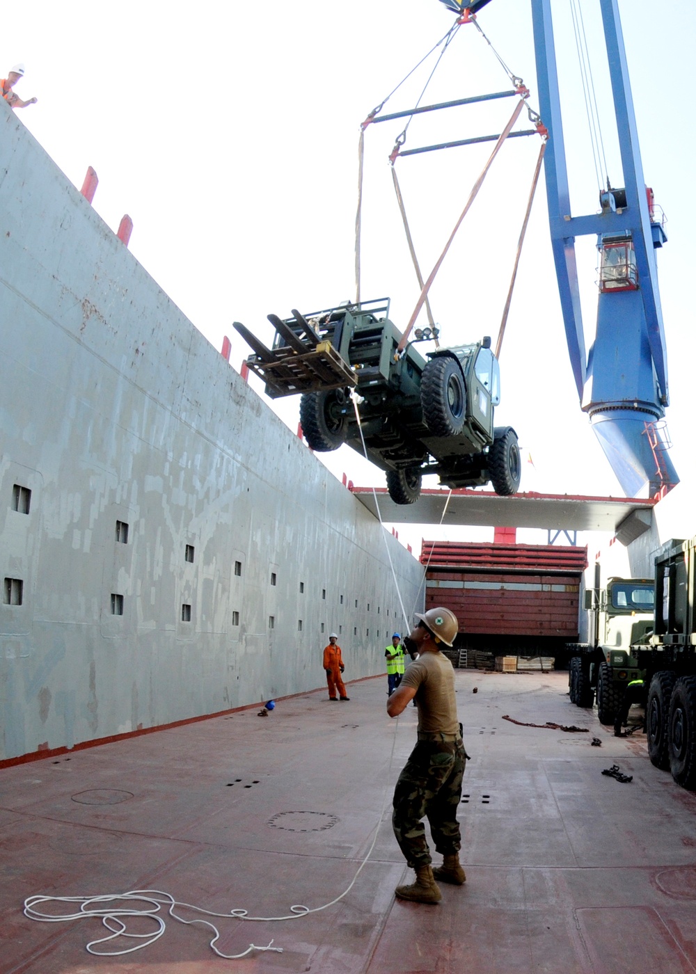 DVIDS - Images - Naval Mobile Construction Battalion 7 provides support ...