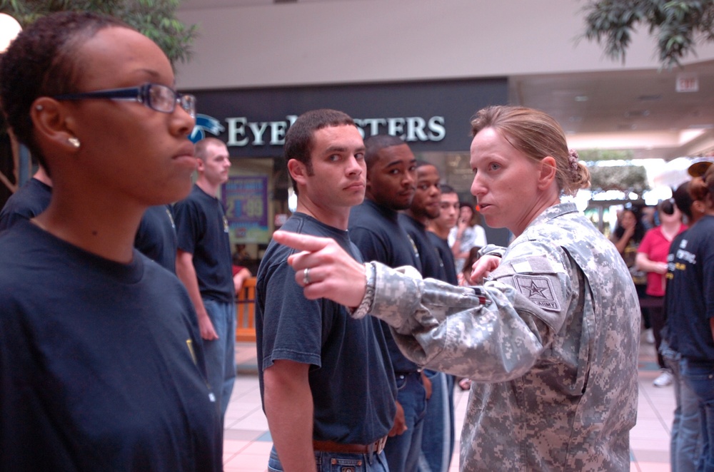 DVIDS - News - Future soldiers raise their right hand