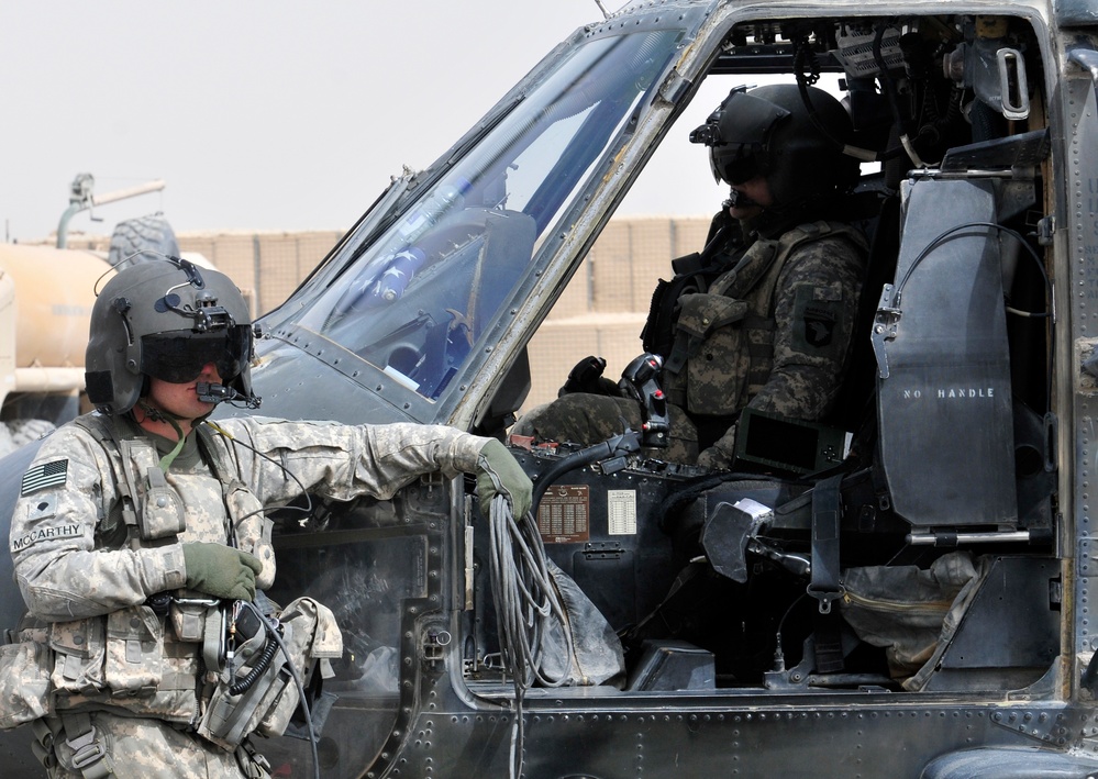 DVIDS - Images - 101st Combat Aviation Blackhawk [Image 3 of 15]