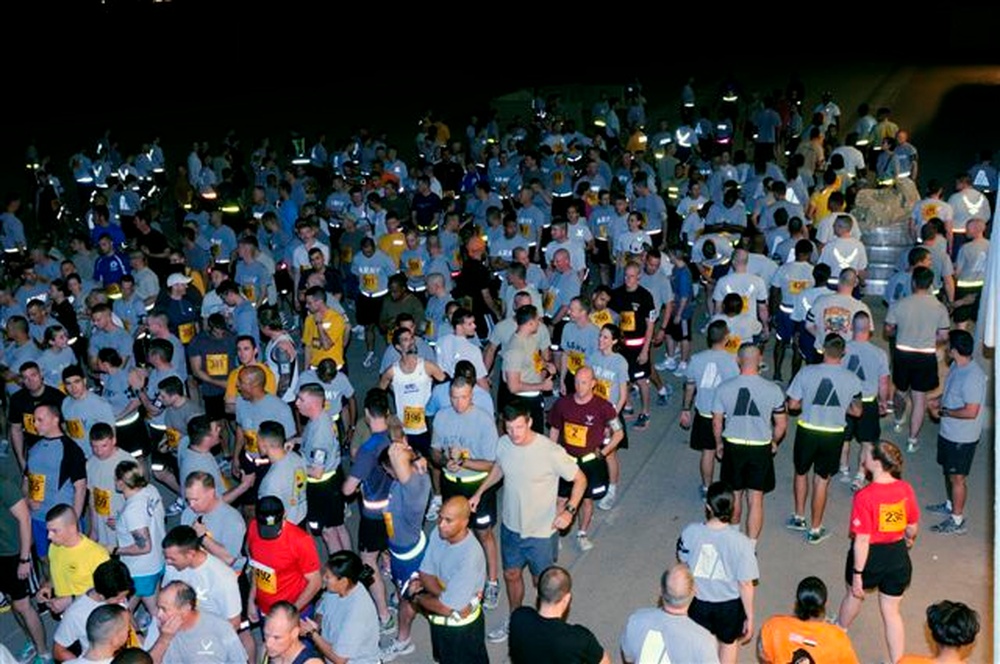 DVIDS - News - Army Ten-Miler Shadow Run