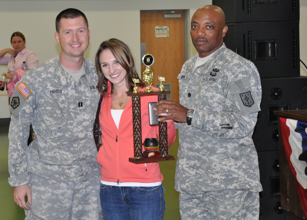 DVIDS - News - Chili Weather Brings 4th MEB Friends and Family Together