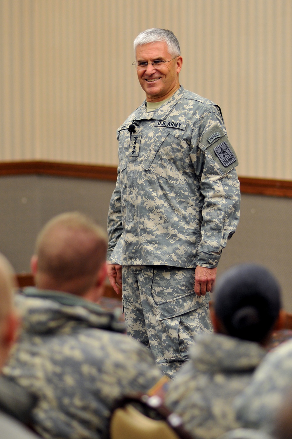 DVIDS - News - Army Chief of Staff visits Fort Wainwright