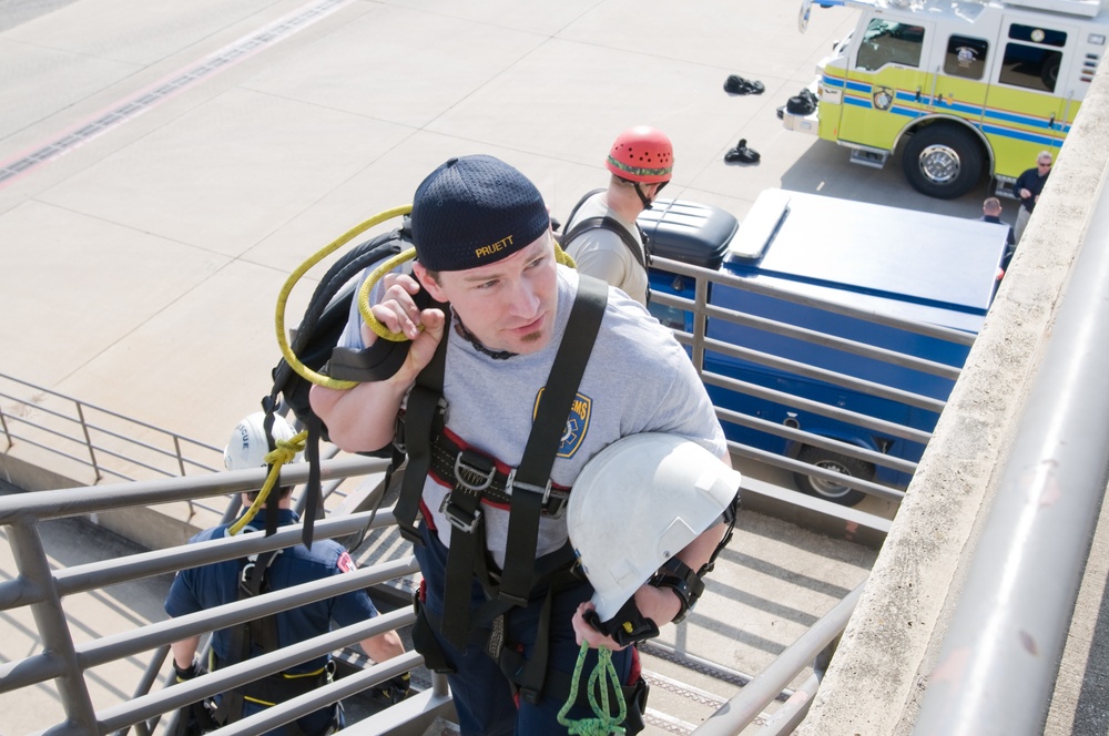 DVIDS - News - Civil Support Teams work together with Dallas first ...