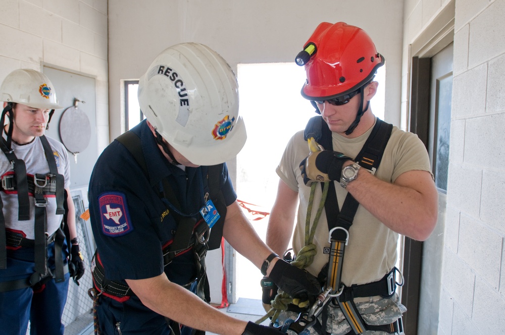 DVIDS - News - Civil Support Teams work together with Dallas first ...