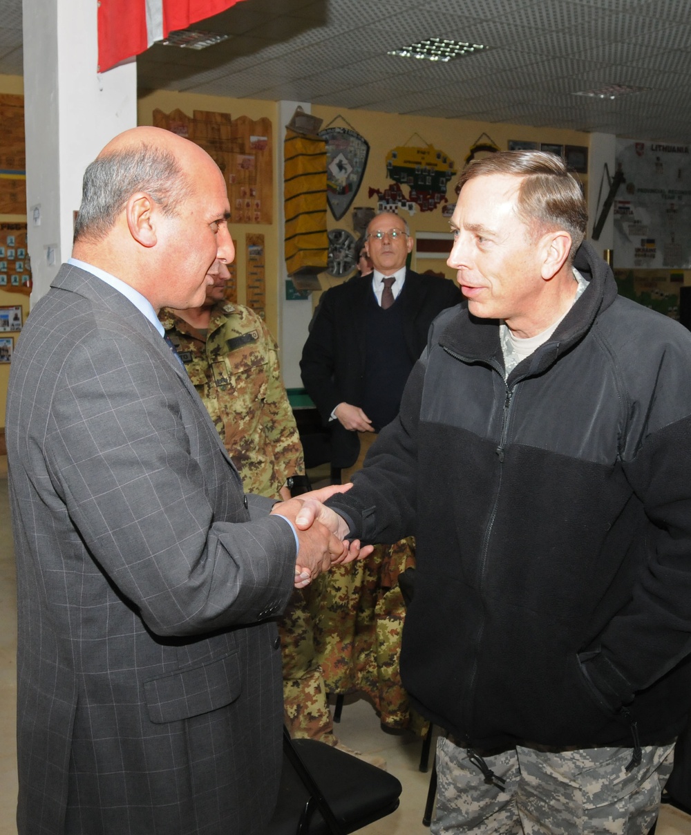 DVIDS - News - Petraeus commends governor on Ghowr Province progress