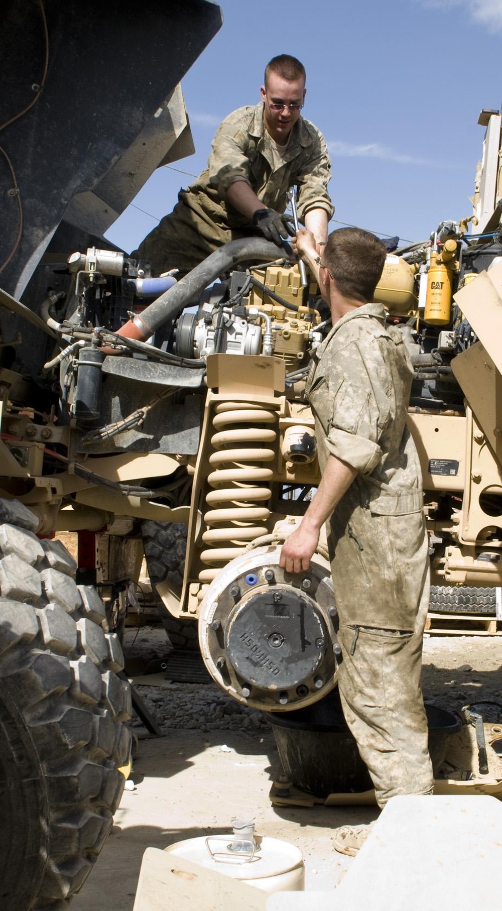 DVIDS - News - TF Red Bulls forward repair station keeps Soldiers rolling