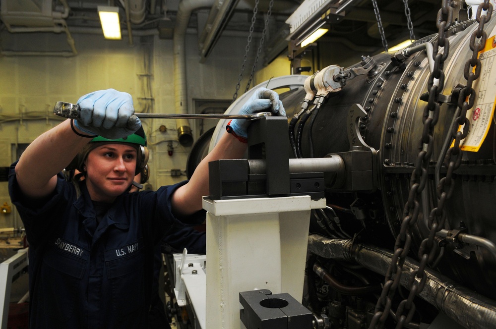 DVIDS - Images - USS Ronald Reagan Sailors Work on Jet Engine [Image 2 ...