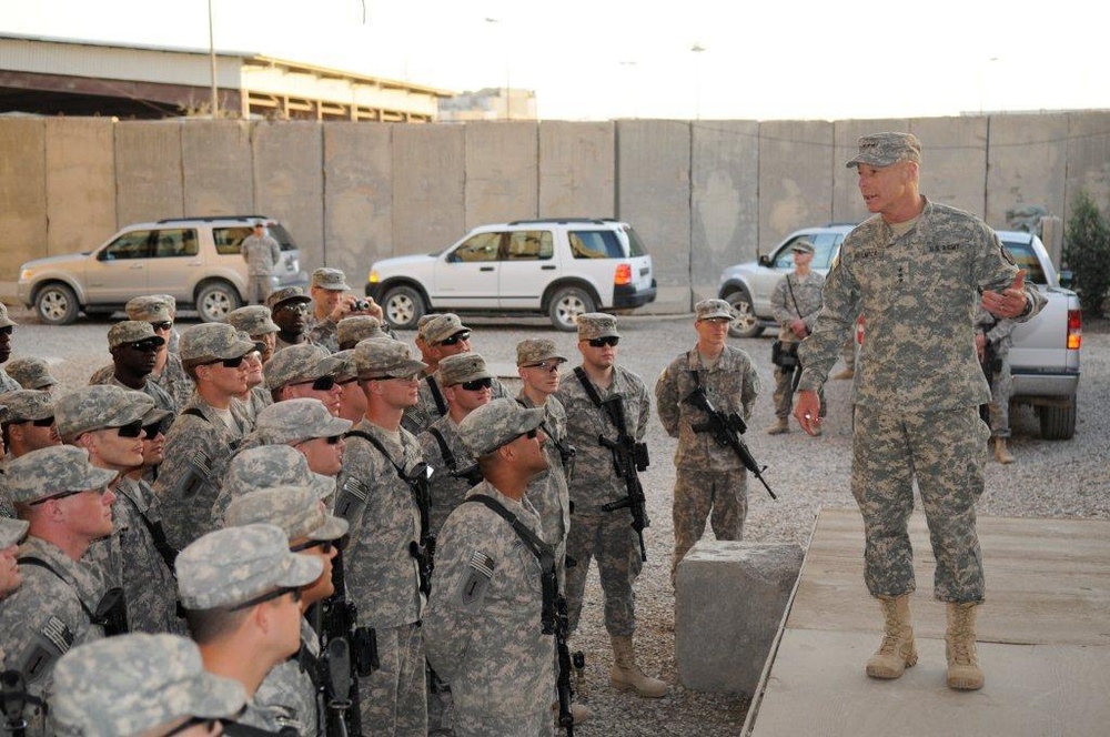 DVIDS - Images - XVIII Airborne Corps Commander visits ‘First Lightning ...