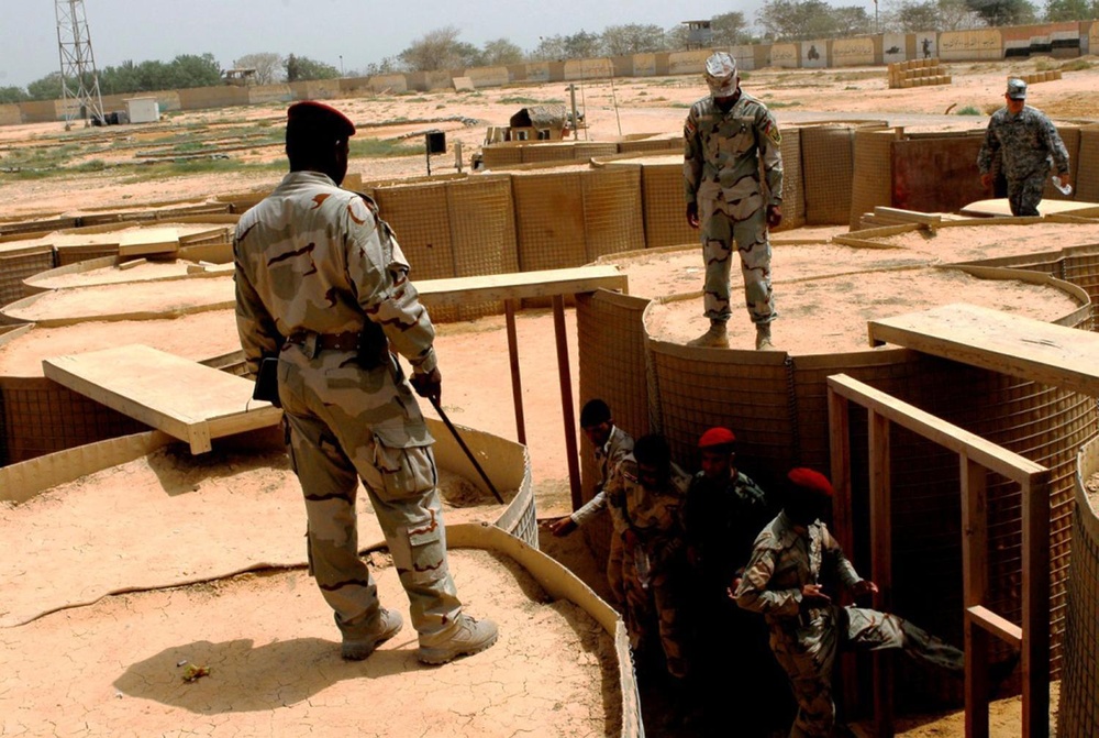 DVIDS - News - ‘Dragon’ Battalion trains 6th Iraqi Army Division on ...