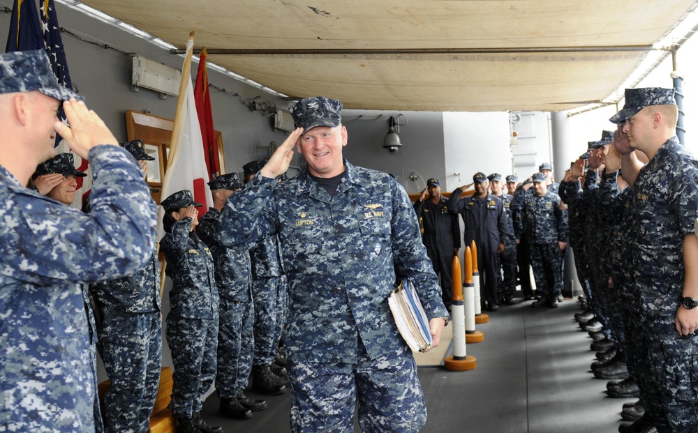 DVIDS - Images - USS Blue Ridge in Japan [Image 1 of 2]
