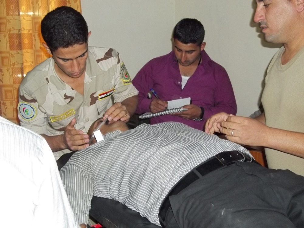 DVIDS - Images - Dragon Battalion medics help develop Iraqi army ...