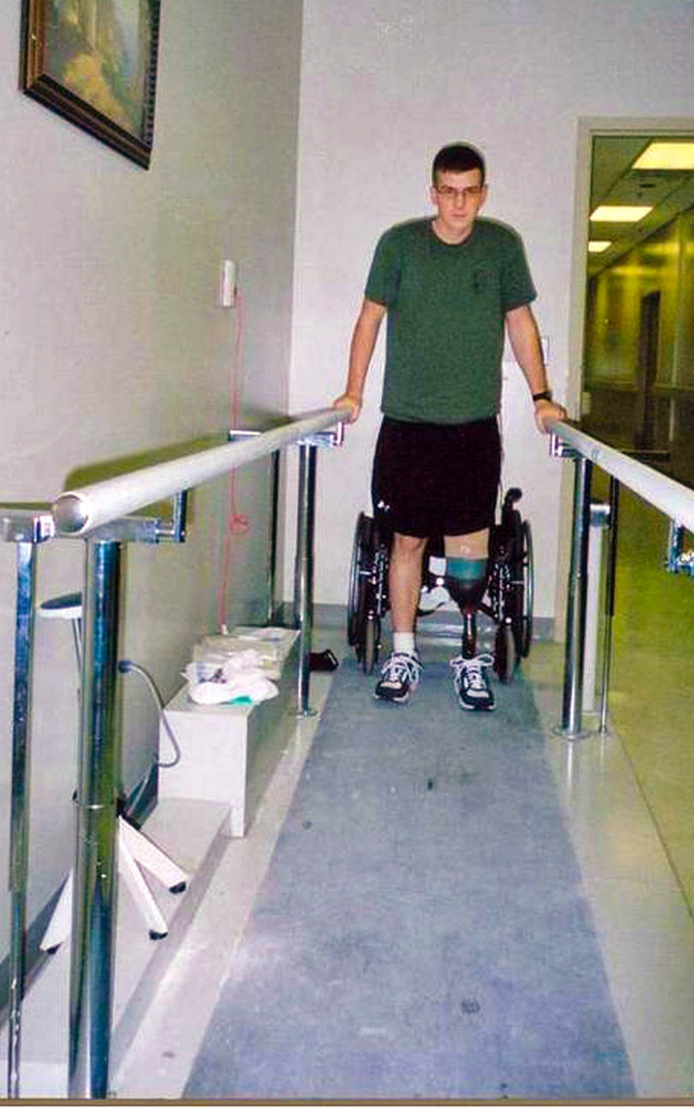 DVIDS - News - An American hero: Georgia native loses leg, returns to ...