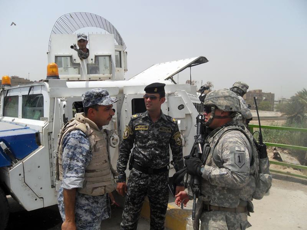 DVIDS - News - ‘First Lightning’ Battalion personal security detachment ...