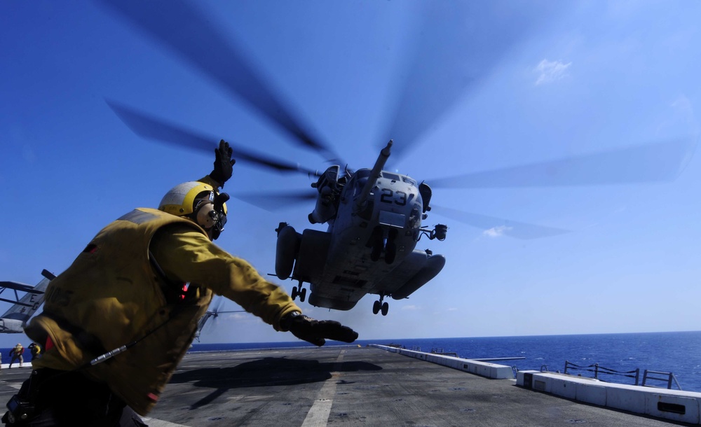 DVIDS - Images - Force protection training aboard USS Mesa Verde [Image ...