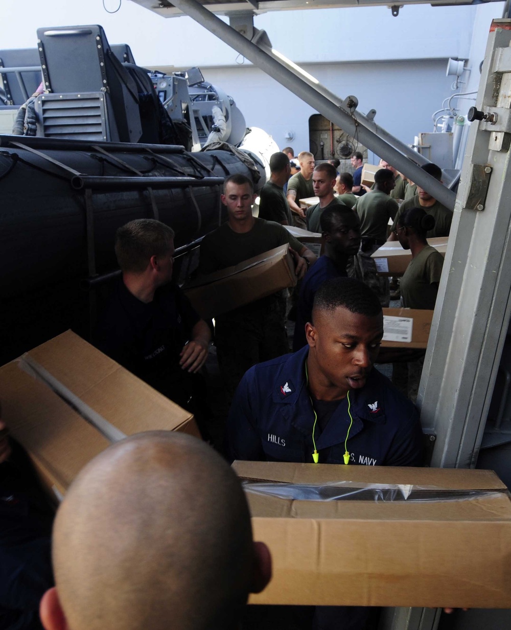 DVIDS - Images - Force protection training aboard USS Mesa Verde [Image ...