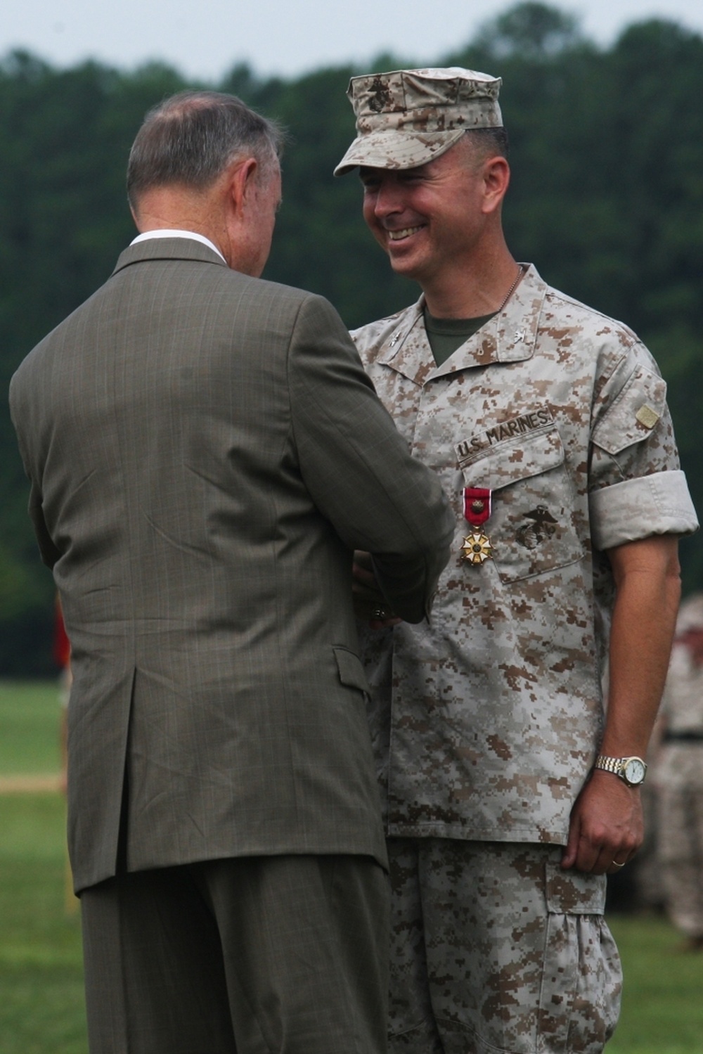 DVIDS - News - Mundy relinquishes command of SOI-EAST