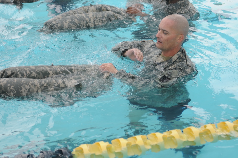 DVIDS - Images - Soldiers splash into safety [Image 8 of 9]