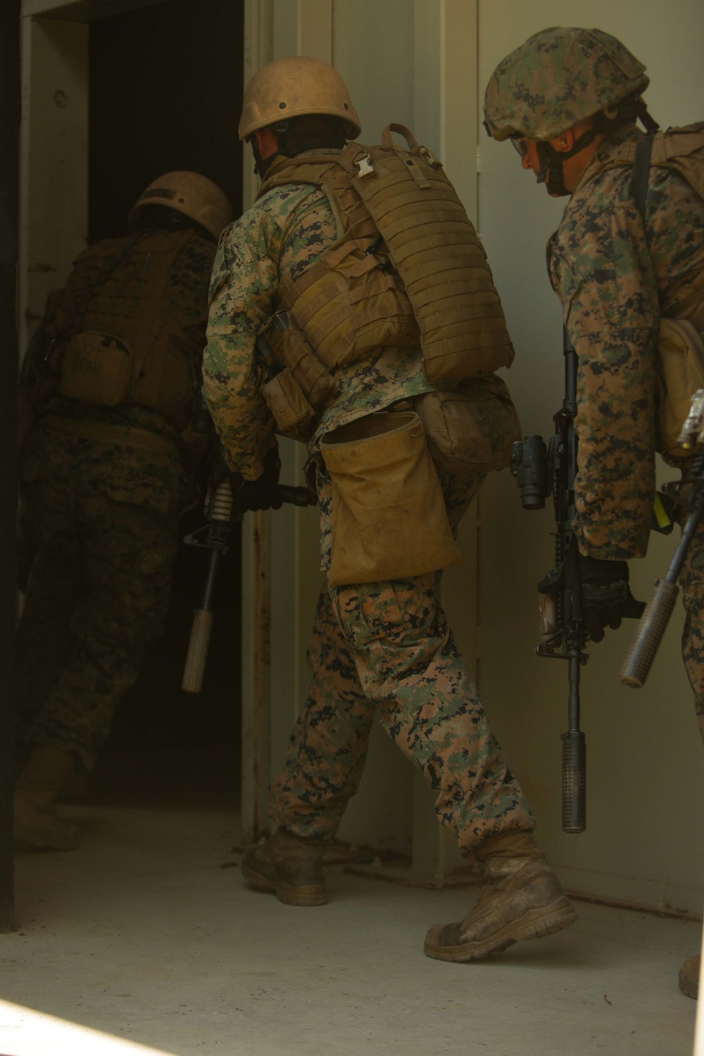 DVIDS - Images - 2D Reconnaissance Battalion CQC room clearence [Image ...
