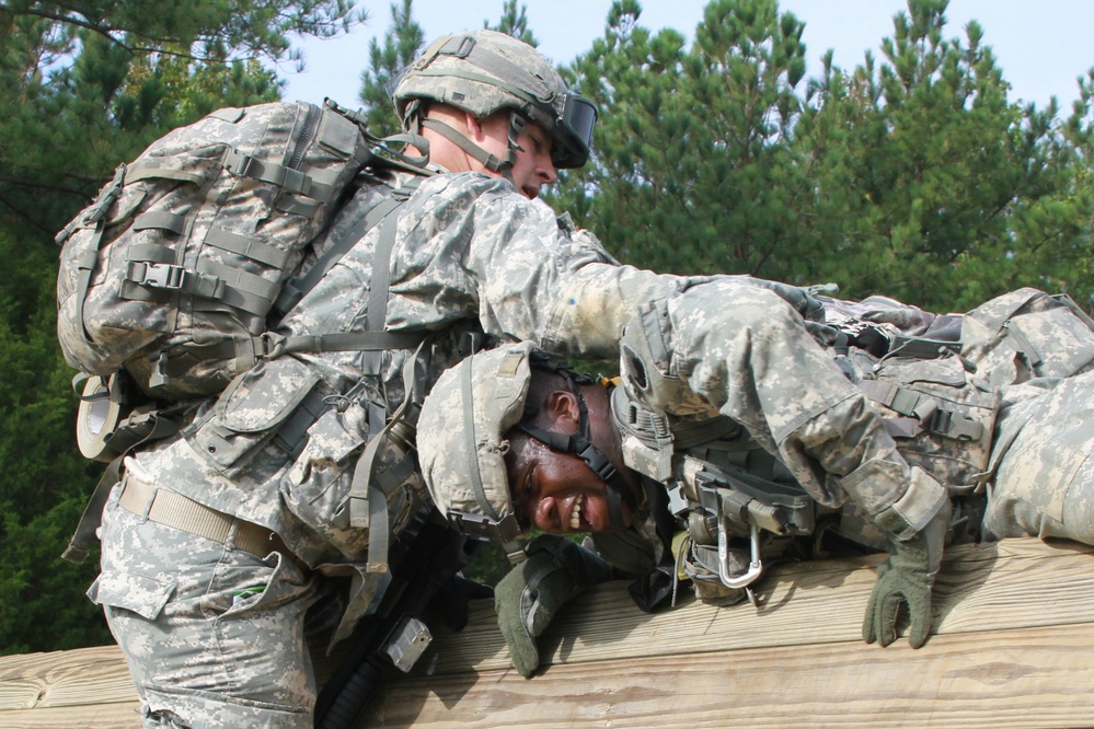 DVIDS - Images - 116th BSTB soldiers train on Army Warrior Tasks [Image ... DVIDS - Images - 116th BSTB soldiers train on Army Warrior Tasks [Image ...