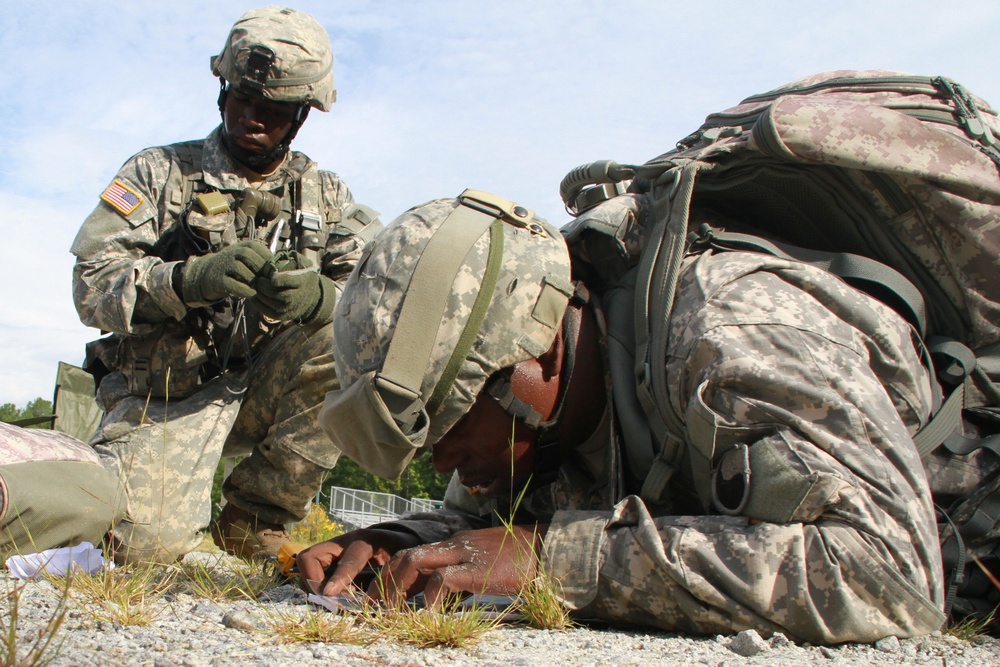 DVIDS - Images - 116th BSTB soldiers train on Army Warrior Tasks [Image ... DVIDS - Images - 116th BSTB soldiers train on Army Warrior Tasks [Image ...