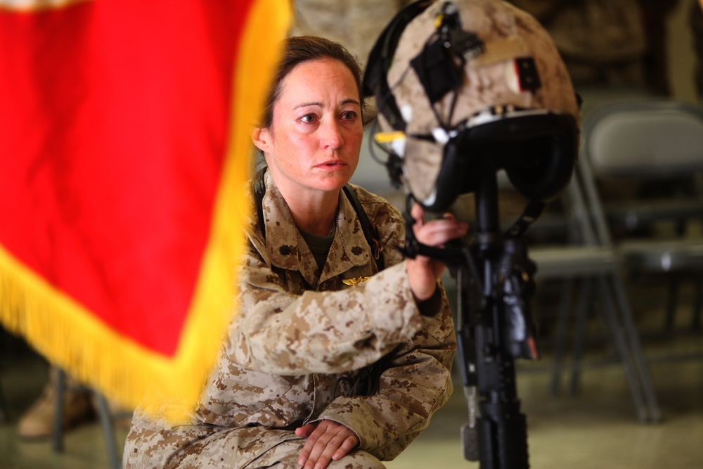 DVIDS - Images - Cmdr. Erica Miller pays her respects