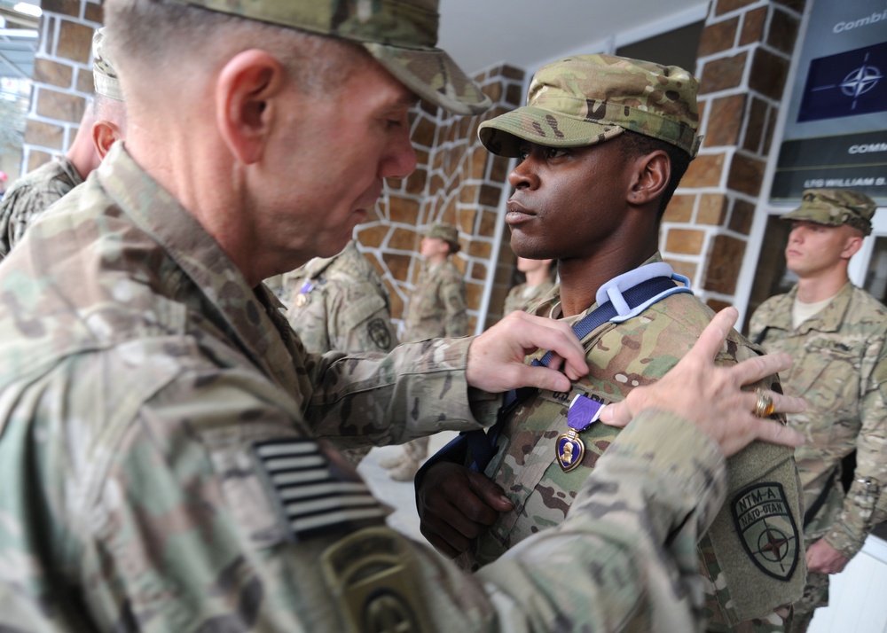 DVIDS - News - Local soldier and 11 others overcome ambush, receive awards