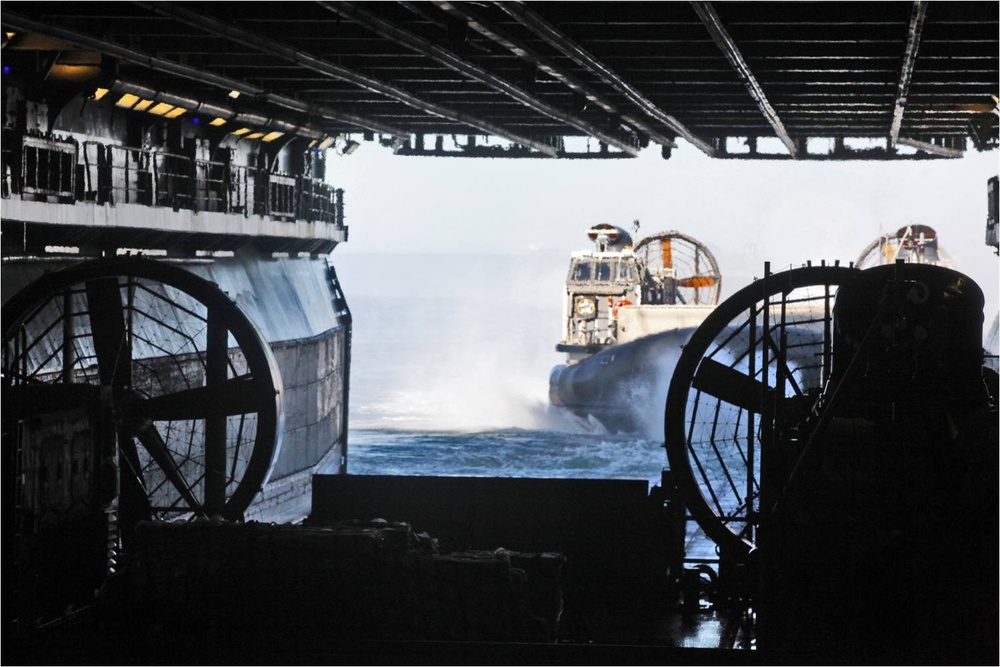 DVIDS - Images - Landing Craft Air Cushions take part in Exercise Bold ...