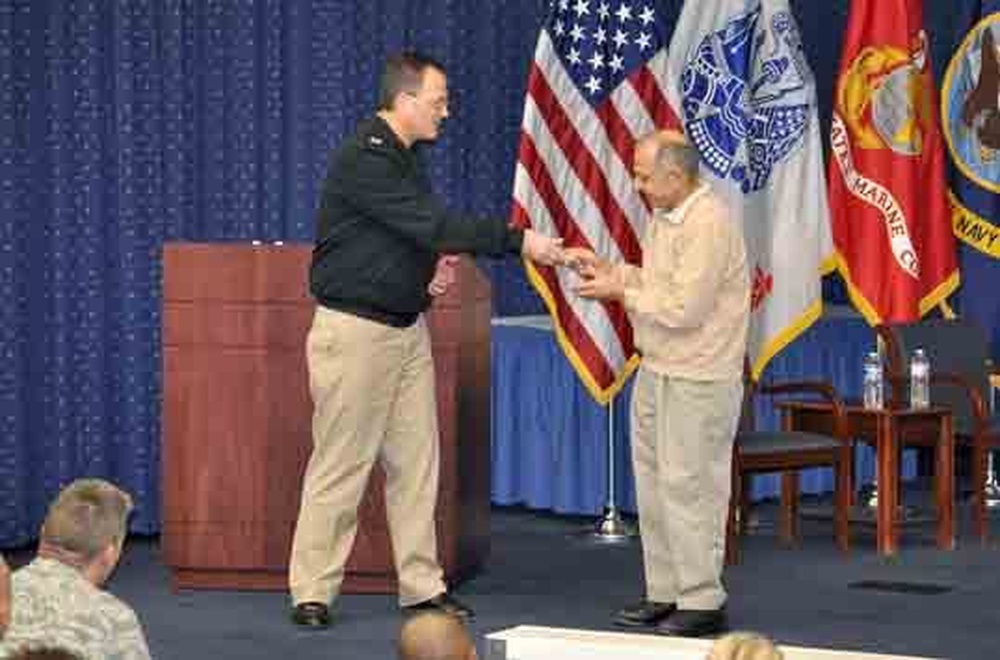 DVIDS - News - Gulf War logistician shares experiences during DLA ...