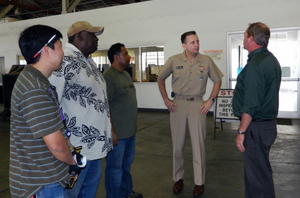 DVIDS - News - DLA director visits agency disposition, fuel facilities ...