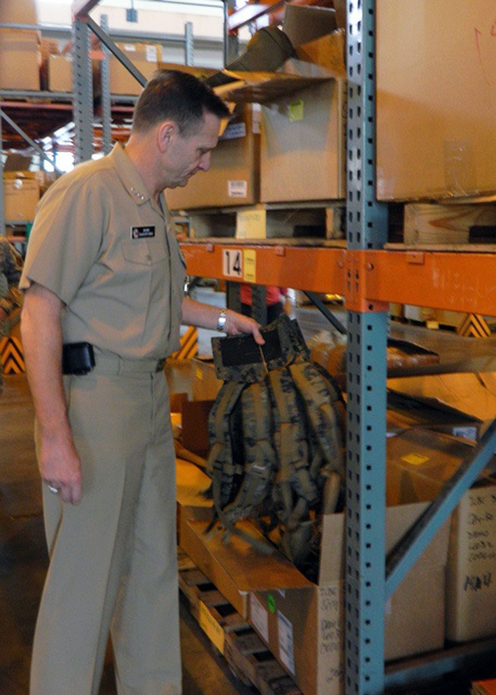 DVIDS - News - DLA director visits agency disposition, fuel facilities ...