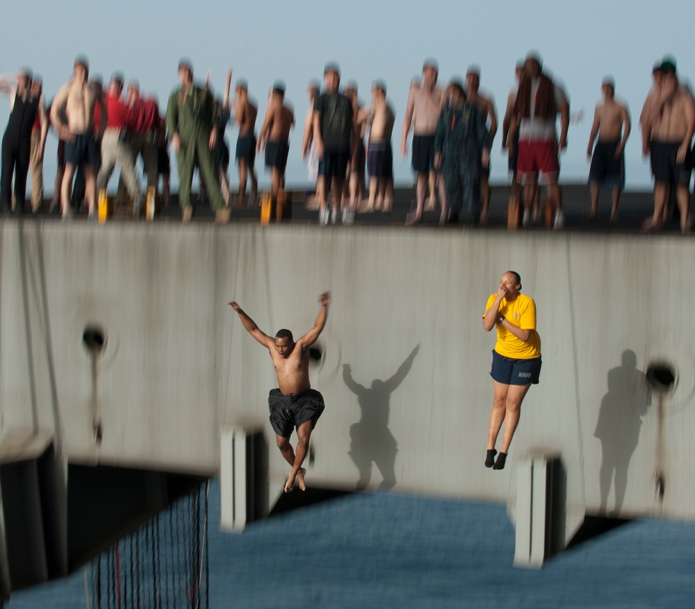 DVIDS - Images - Swim call aboard USS Carl Vinson [Image 5 of 7]