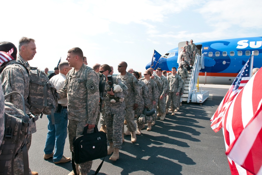 DVIDS - Images - 1-151st ARB returns home [Image 11 of 11]
