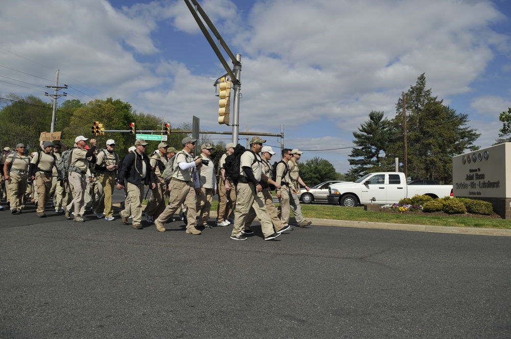 DVIDS - Images - Air Advisor Memorial Ruck March [Image 4 of 18]