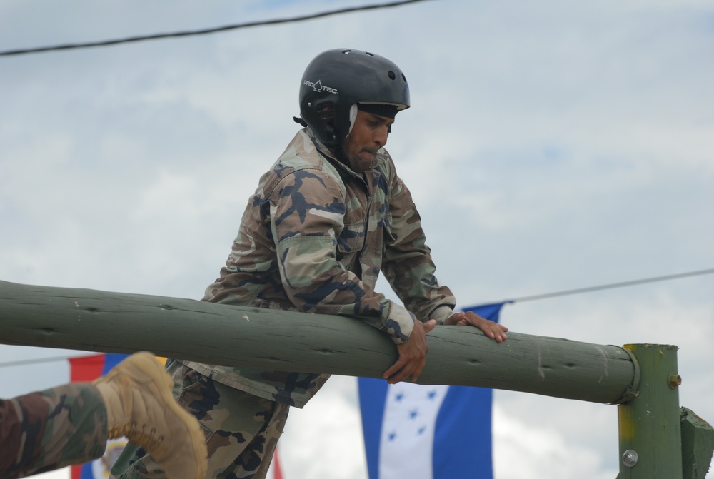 DVIDS - Images - Fuerzas Comando 2012 obstacle course [Image 3 of 3]