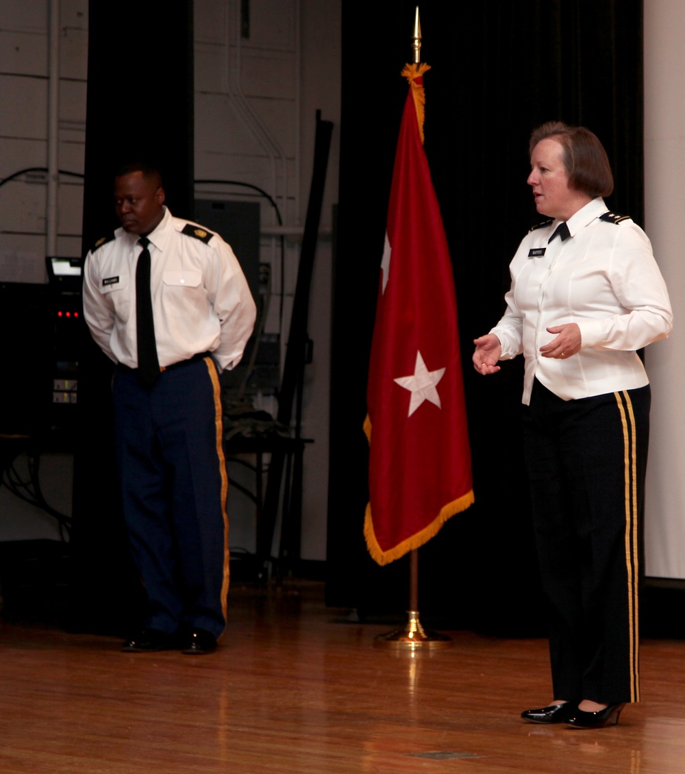 DVIDS - Images - Maj. Gen. Napper's visit to 55th Signal Company [Image ...