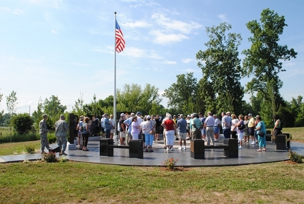 DVIDS - News - Old and new Blue Spaders re-unite, connect, share