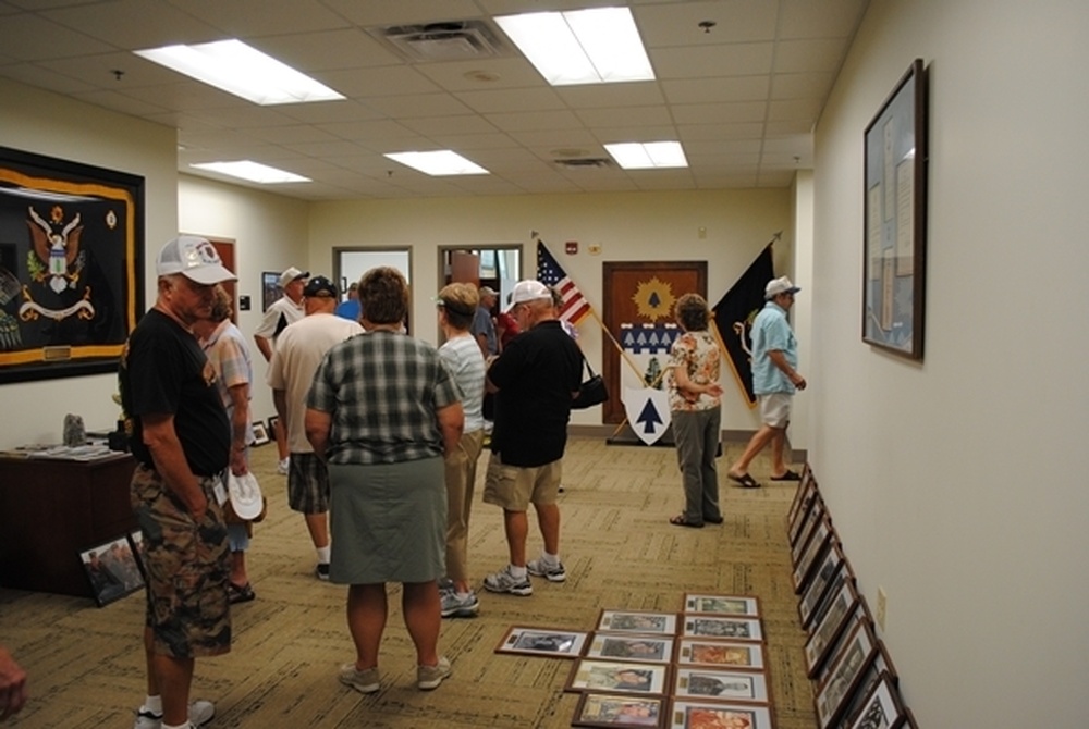 DVIDS - News - Old and new Blue Spaders re-unite, connect, share