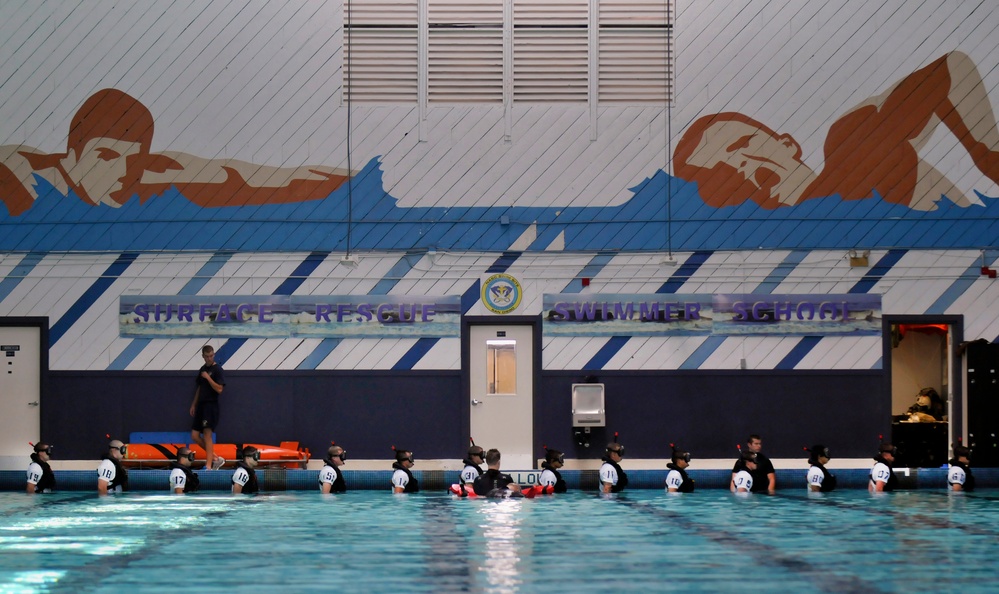 DVIDS - Images - Water entry exercise [Image 3 of 4]