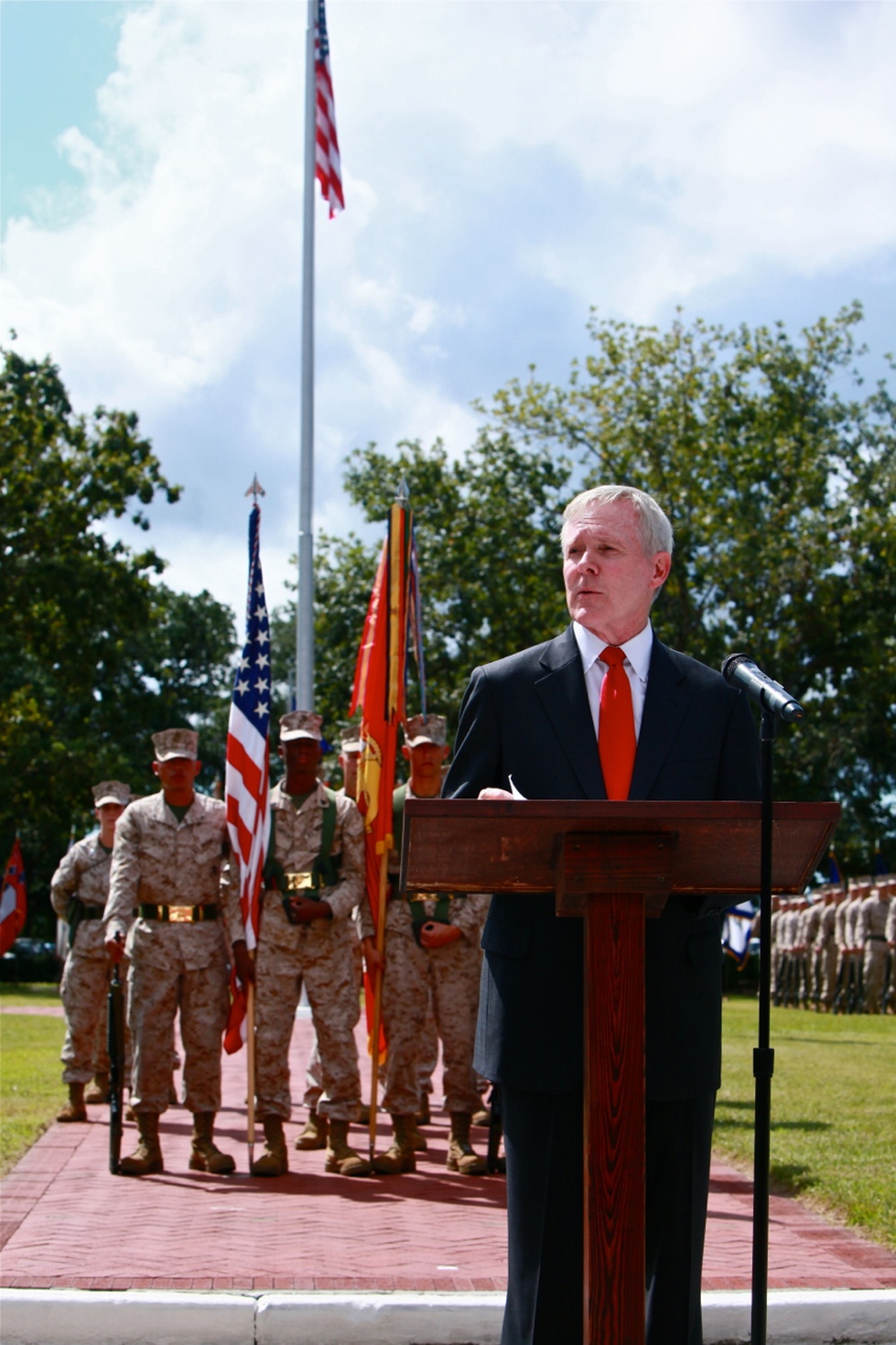 DVIDS - News - Secretary of the Navy awards 2nd MEB with Presidential ...