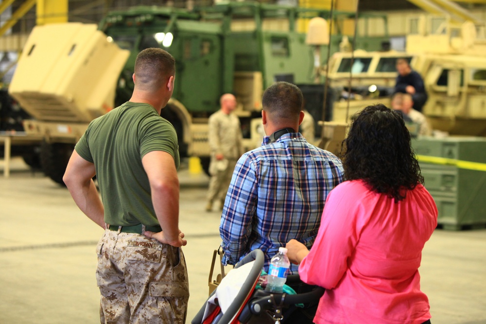 DVIDS - News - Marines open doors for families, friends