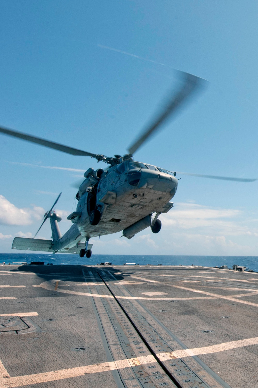DVIDS - Images - SH-60F Seahawk helicopter lands
