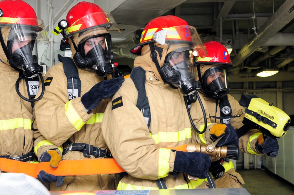 DVIDS - Images - USS Dwight D. Eisenhower crew operates in Arabian Sea ...