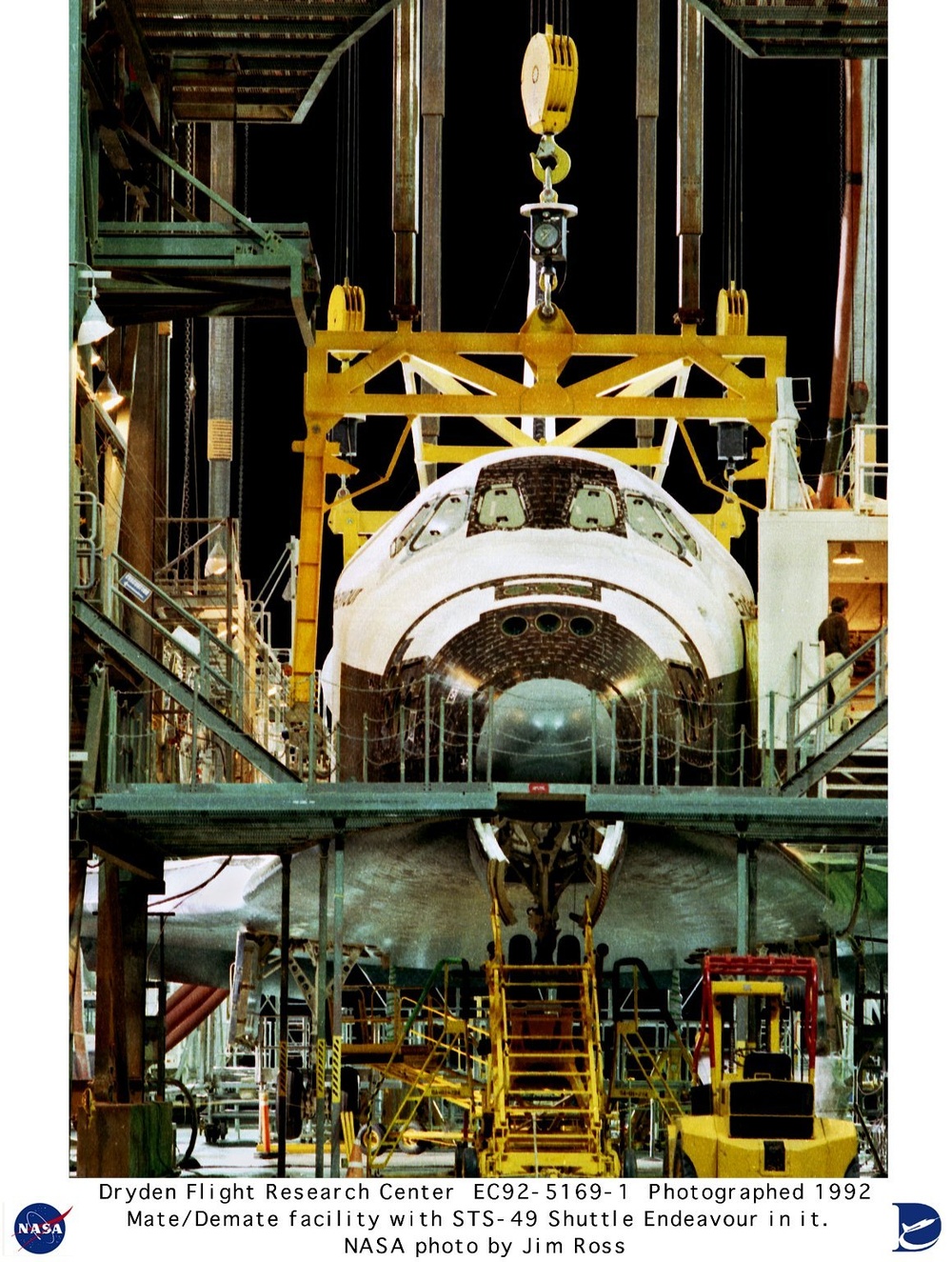 DVIDS - Images - STS-49 Shuttle Endevour in Mate-Demate Device being ...