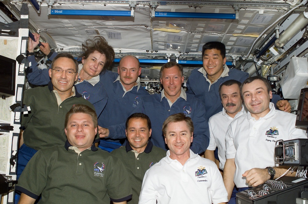 DVIDS - Images - STS-108, Expedition Three and Expedition Four crews ...