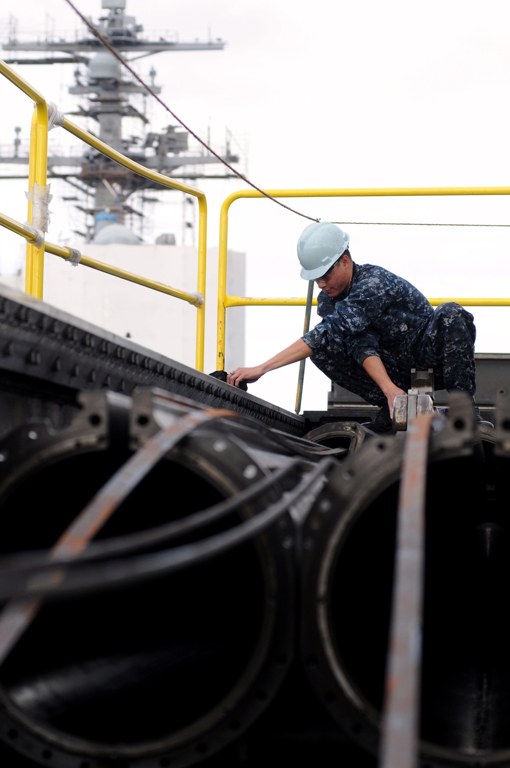 DVIDS - Images - Degreasing a catapult system [Image 2 of 3]